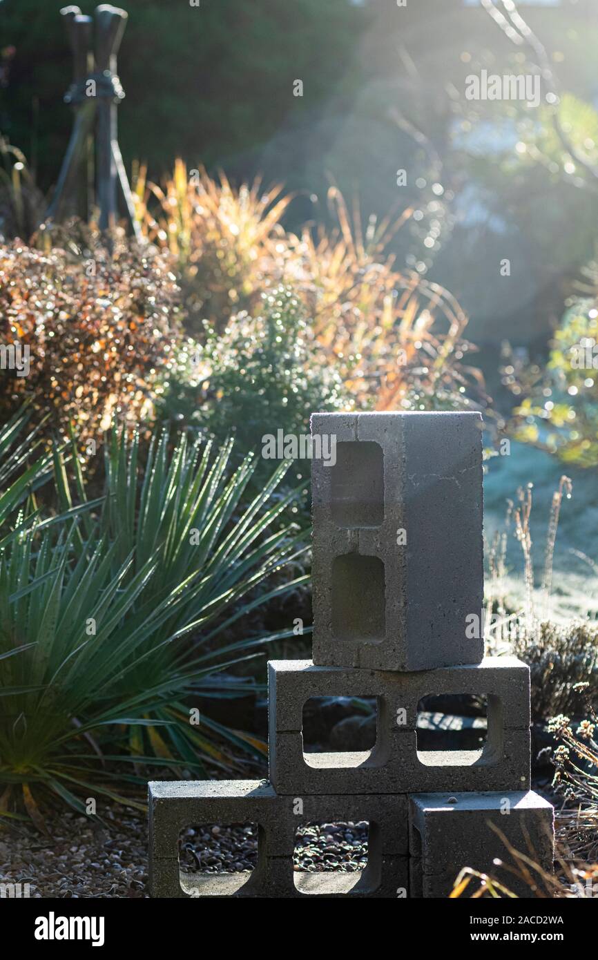 Breeze block texture hi-res stock photography and images - Alamy