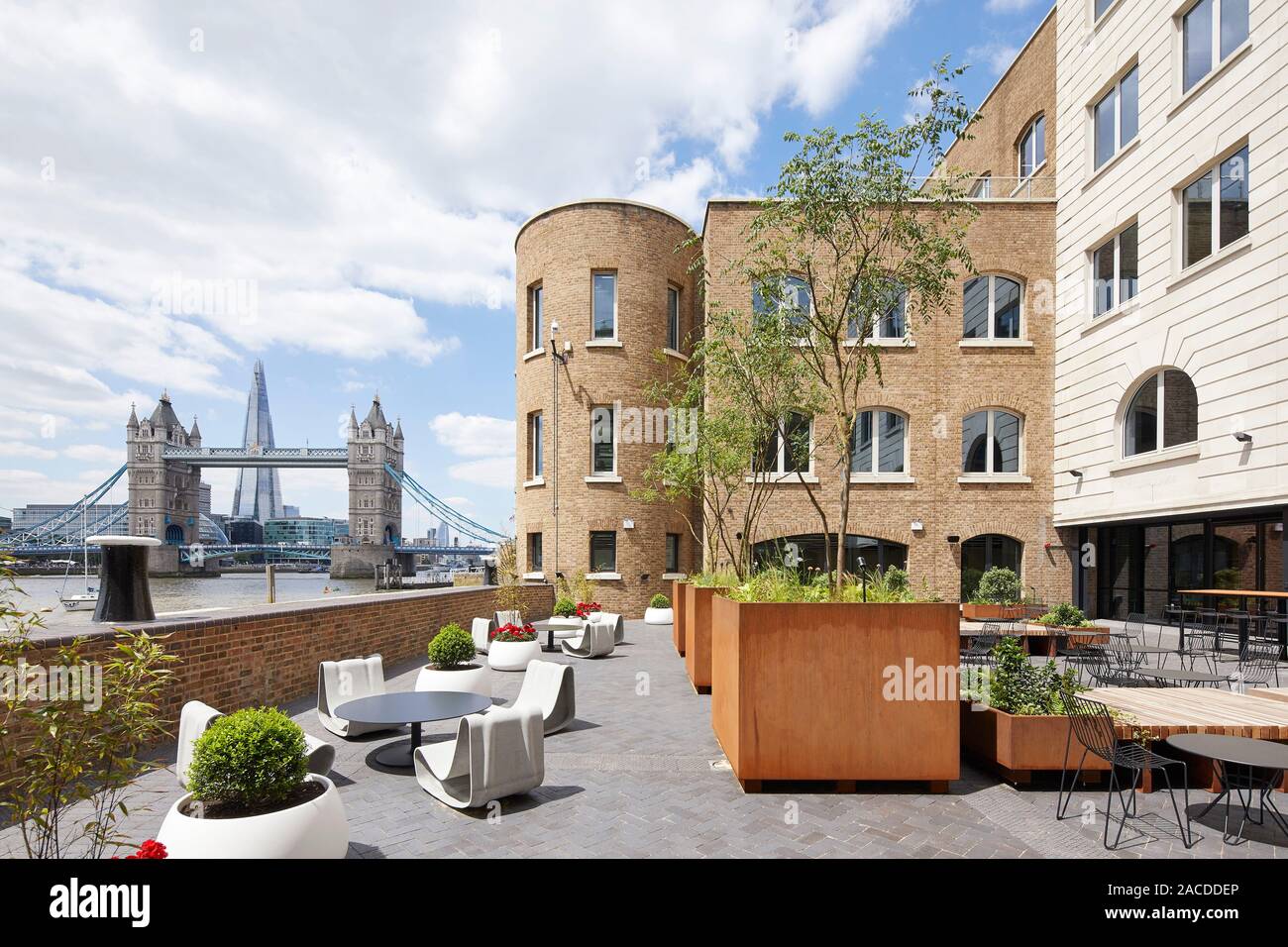 Renewal riverside shard hi-res stock photography and images - Alamy