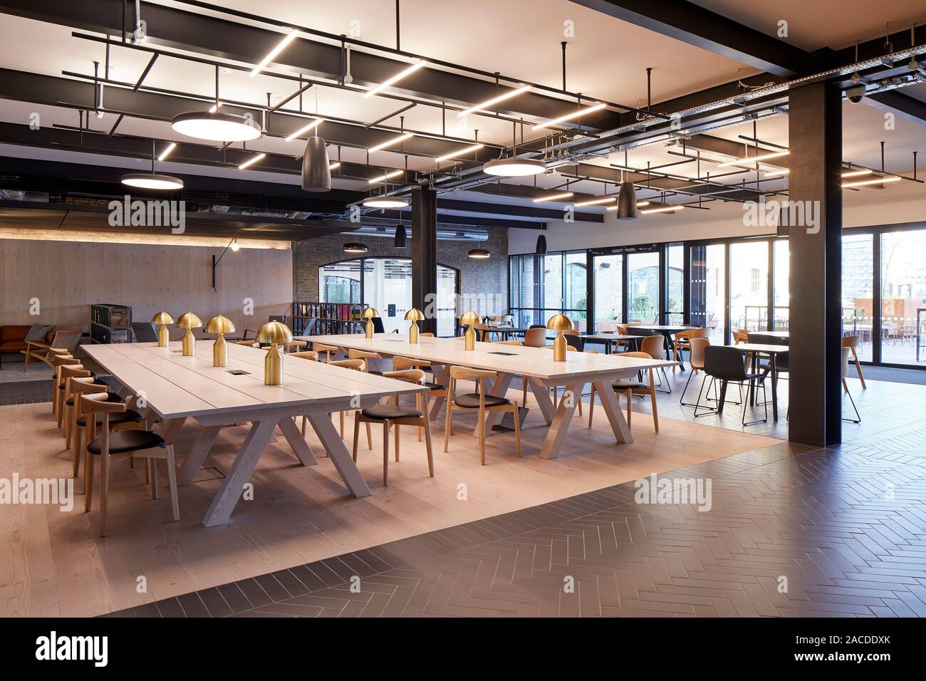 Informal meeting area hi-res stock photography and images - Alamy