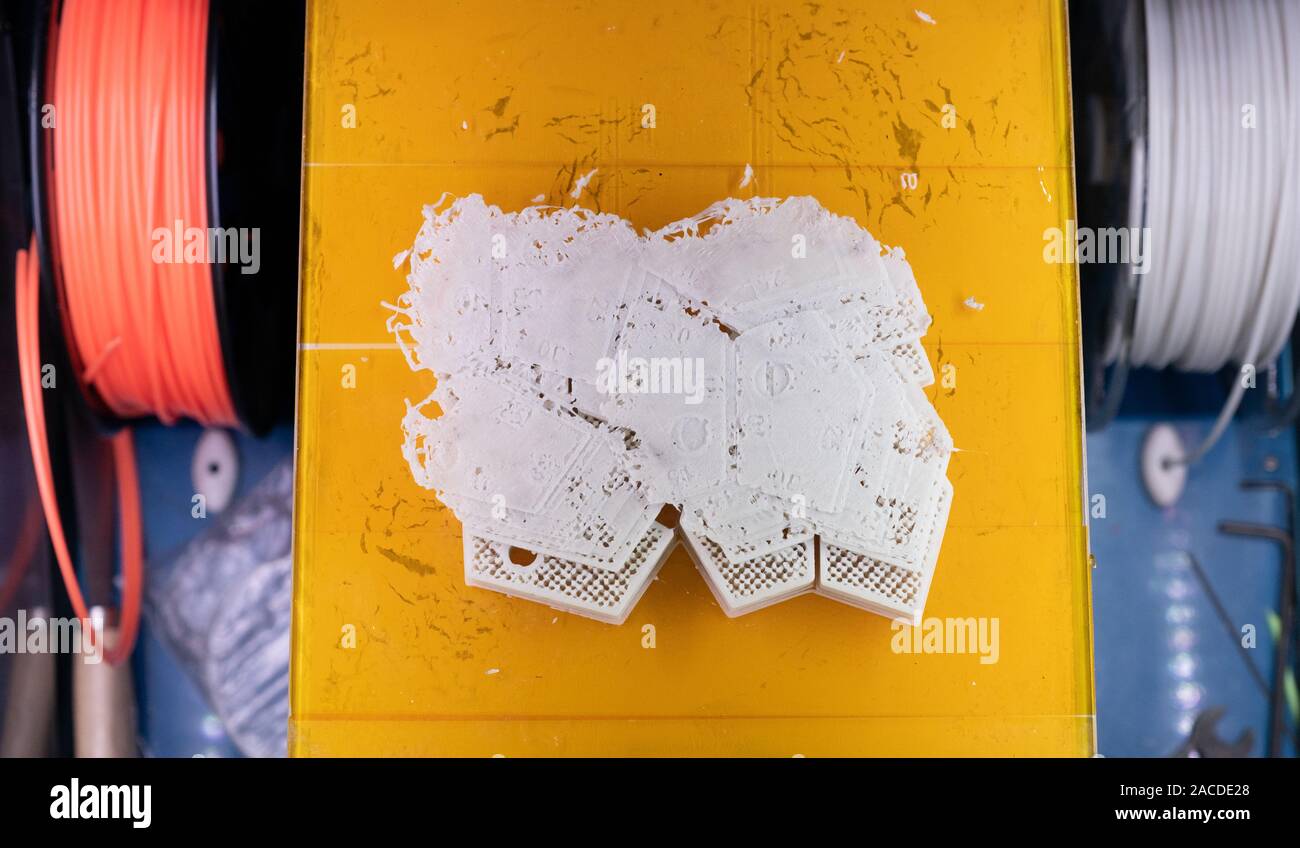 3D printer ABS plastic printing error, mistake, fault Stock Photo - Alamy