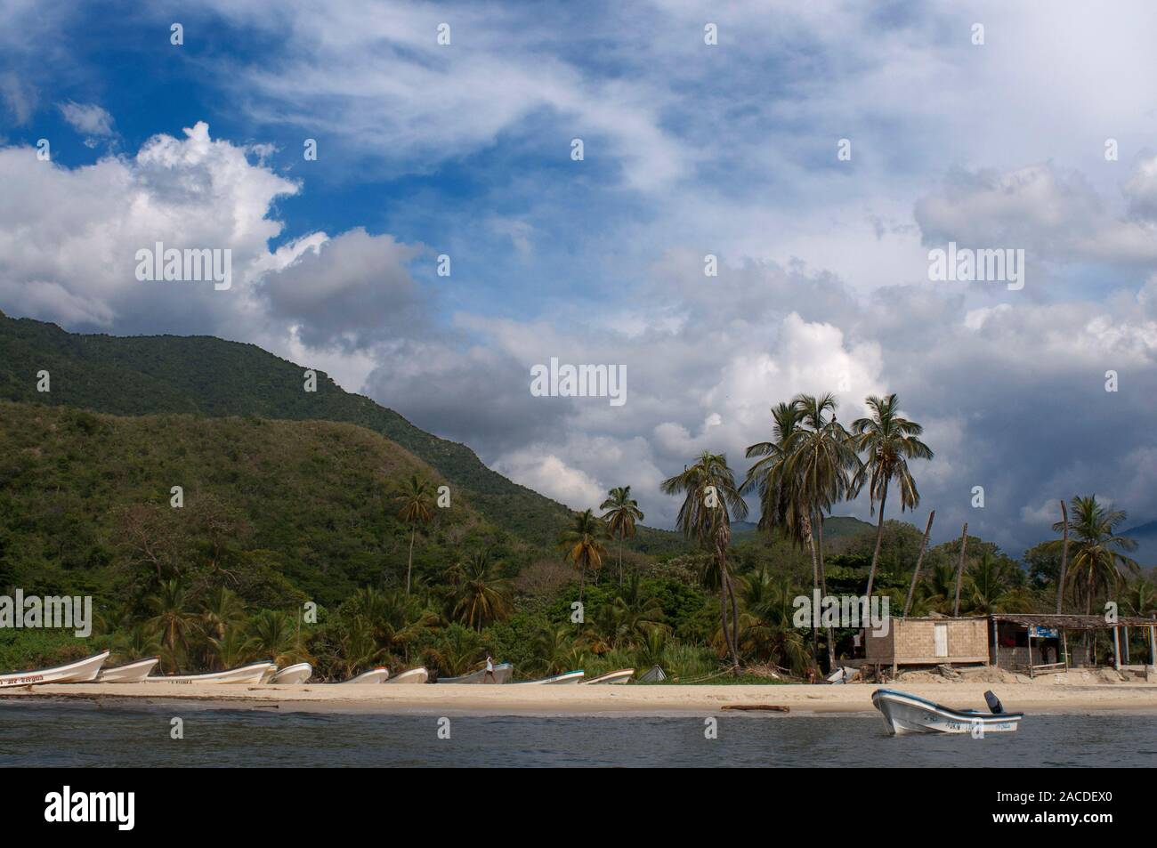 Venezuelan fishing boat hi-res stock photography and images - Alamy