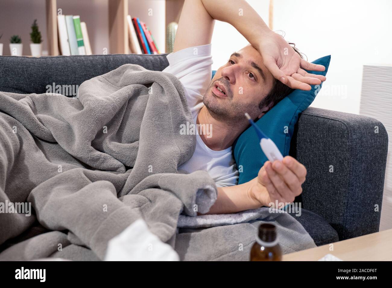 Sick man cold hi-res stock photography and images - Alamy