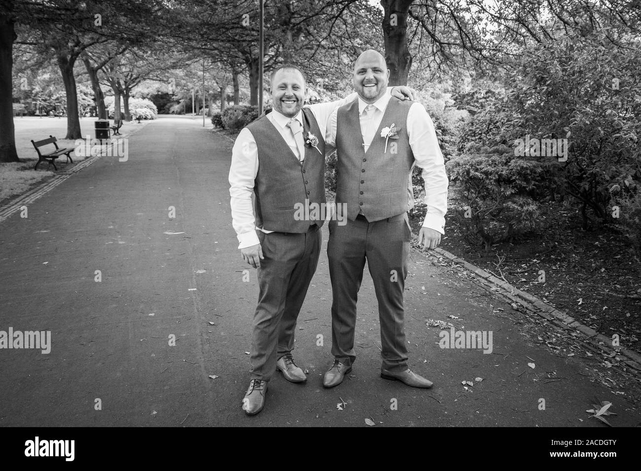 Groom & Best Men have wedding pictures at Floral Hall, Tunstall Park ...