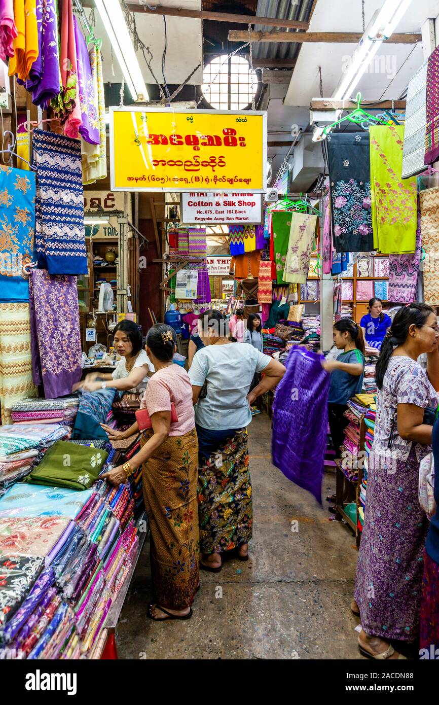 Women Shopping For Fabrics/Clothes At Bogyoke Aung San Market, Yangon ...
