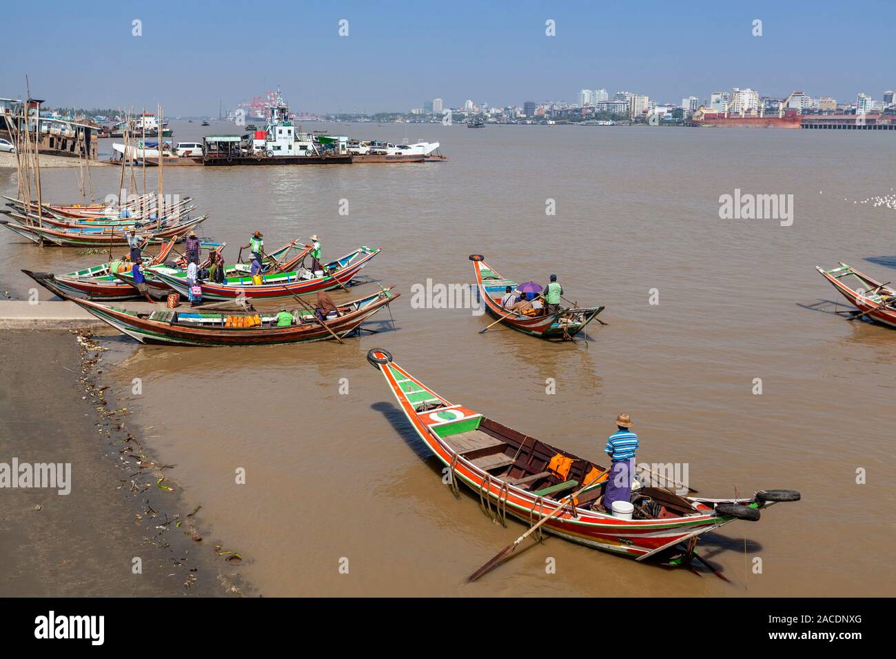 Small ferry boats hi-res stock photography and images - Alamy