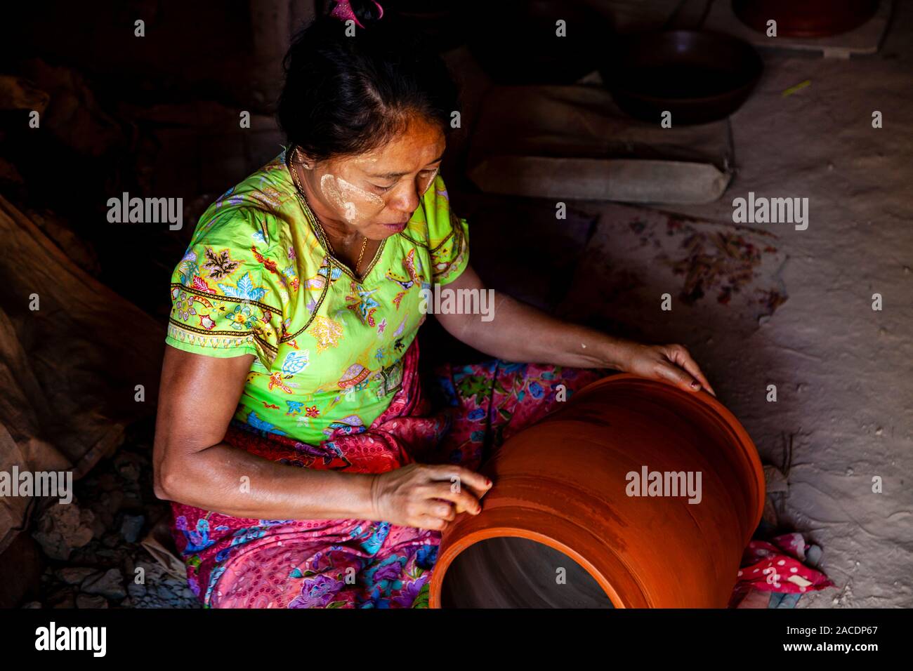 Clay Pot Burma High Resolution Stock Photography and Images - Alamy