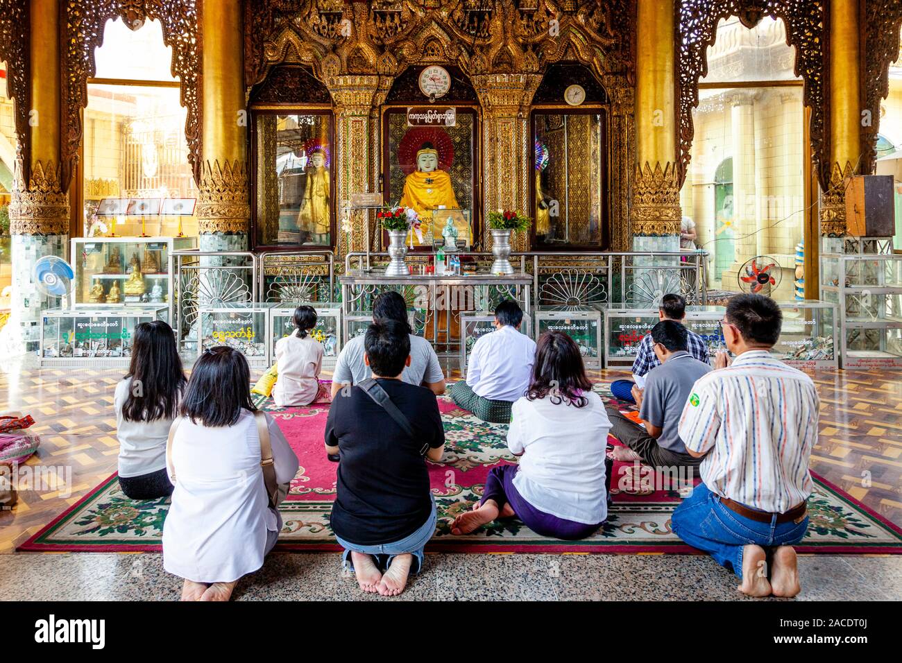Buddhism People Praying