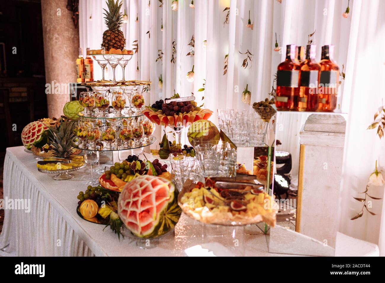 Exotic Fruit Buffet High Resolution Stock Photography and Images - Alamy