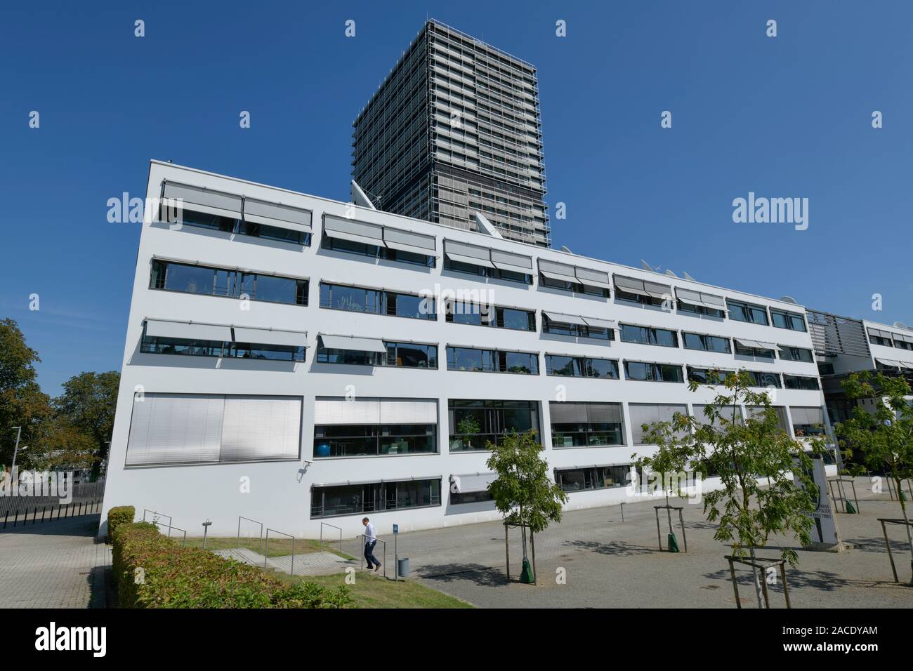 UN-Campus, ehemaliges Abgeordnetenhochhaus "Langer Eugen", Deutsche ...