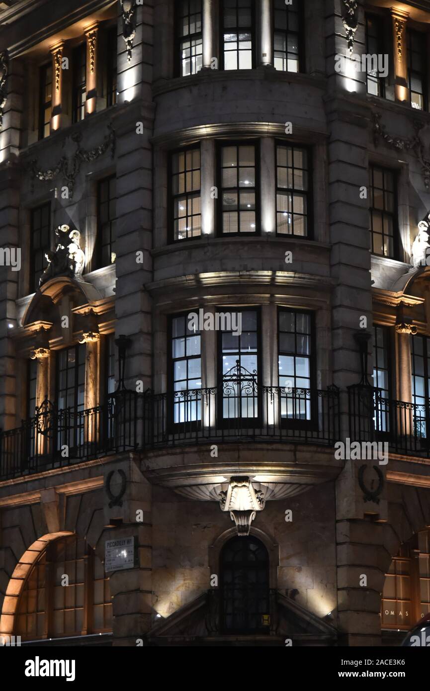 London landscape locations at night Stock Photo - Alamy