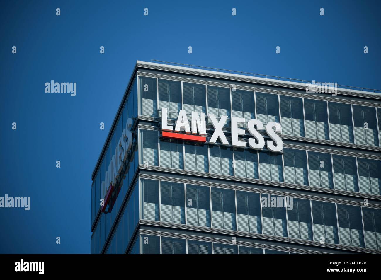 Lanxess AG, Kennedyplatz, Köln, Nordrhein-Westfalen, Deutschland Stock ...