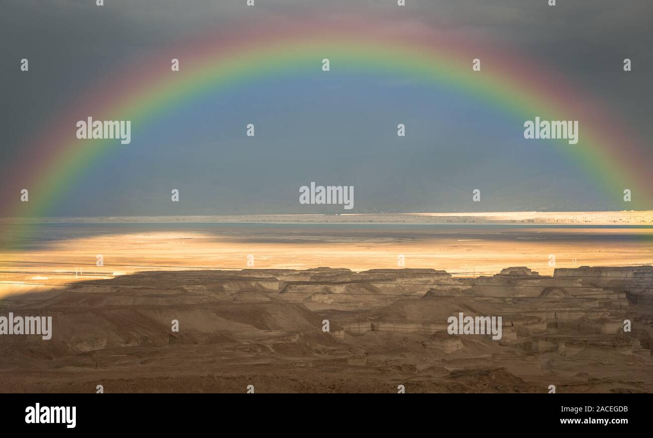 Dark climate hi-res stock photography and images - Alamy