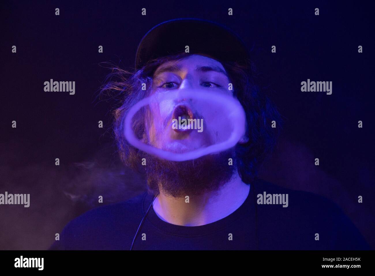 Vaping expo hi-res stock photography and images - Alamy