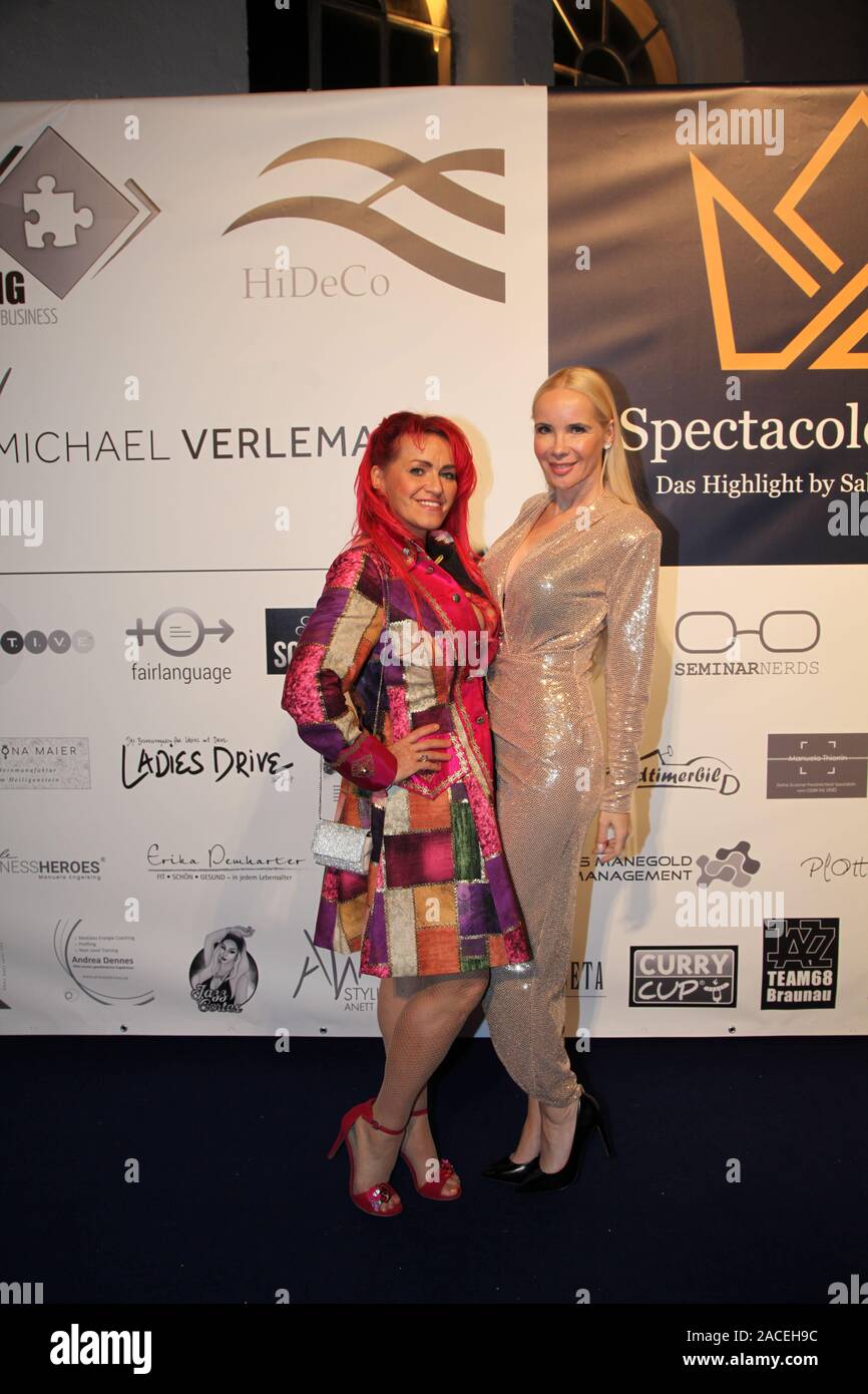 Sabrina Lange, Sylvia Leifheit bei der CHARITY GALA - SK - WelcomeHome ...