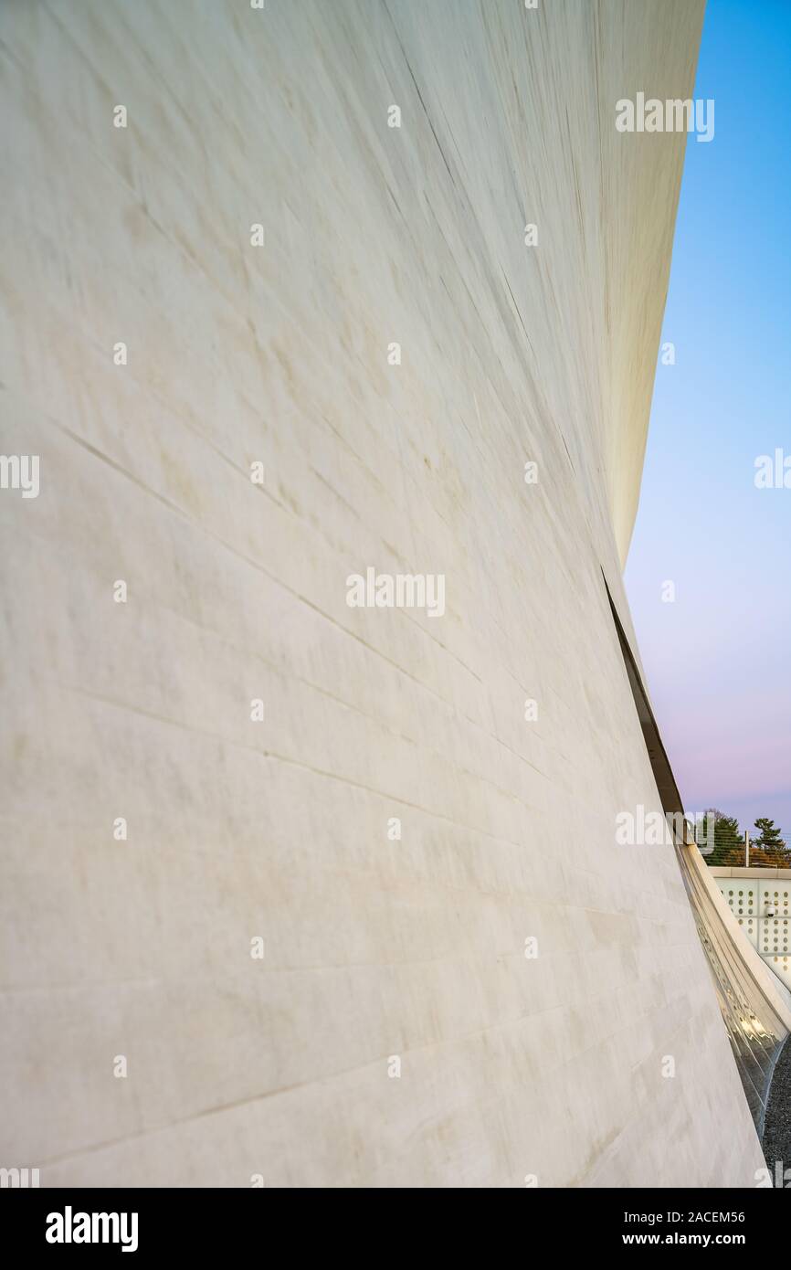 The kennedy center concert hall hi-res stock photography and images - Alamy