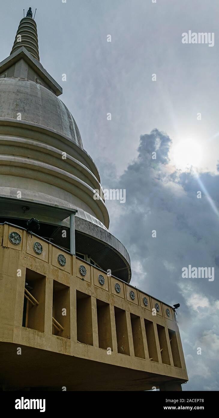 Buddhist shrine chaithya sri lanka hi-res stock photography and images ...