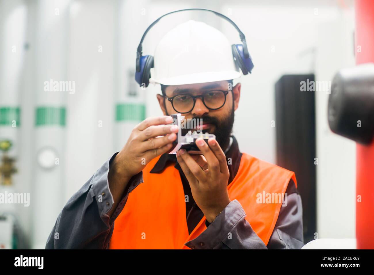 Indian system engineer hi-res stock photography and images - Alamy