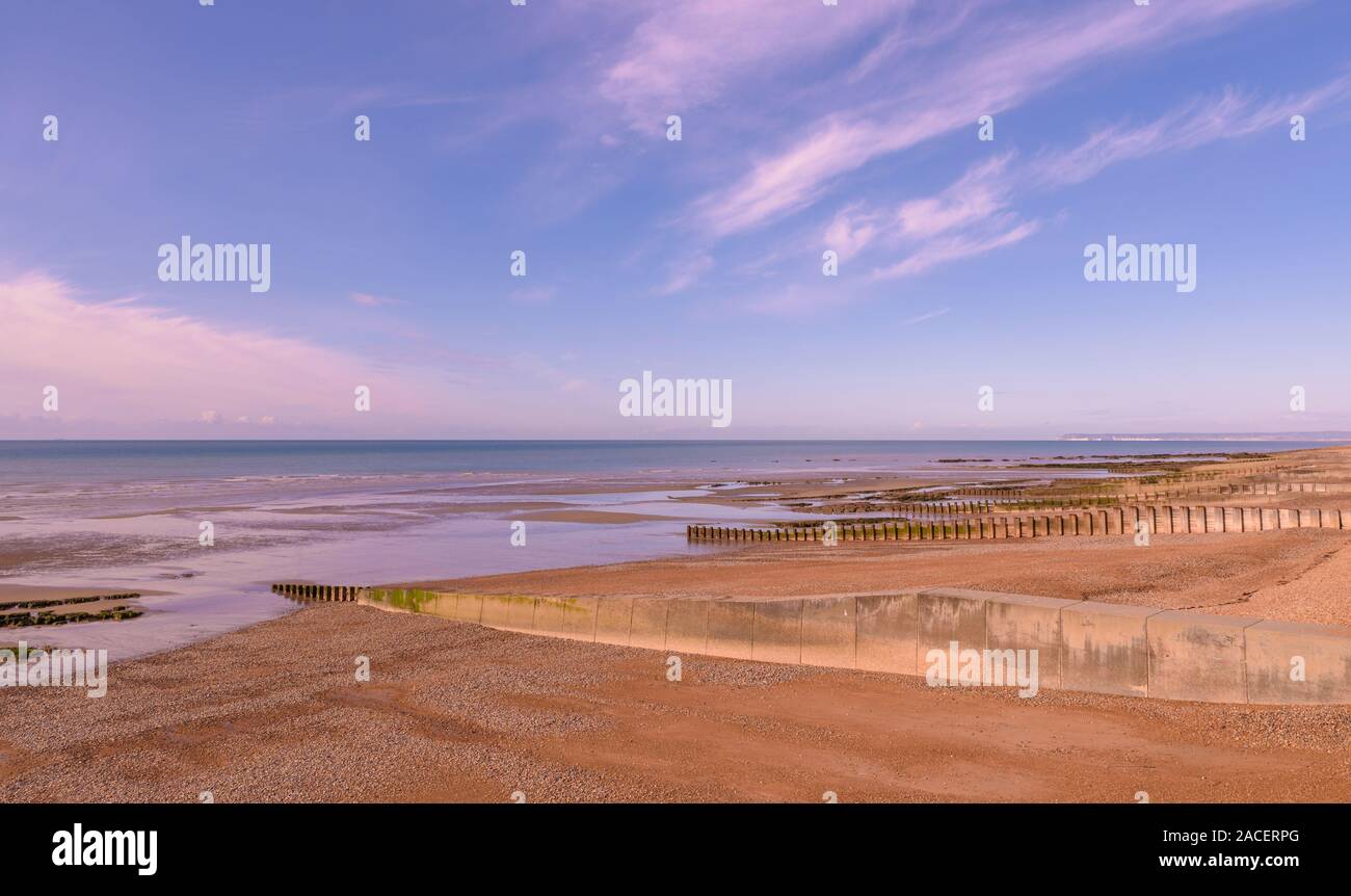 English shore hi-res stock photography and images - Alamy