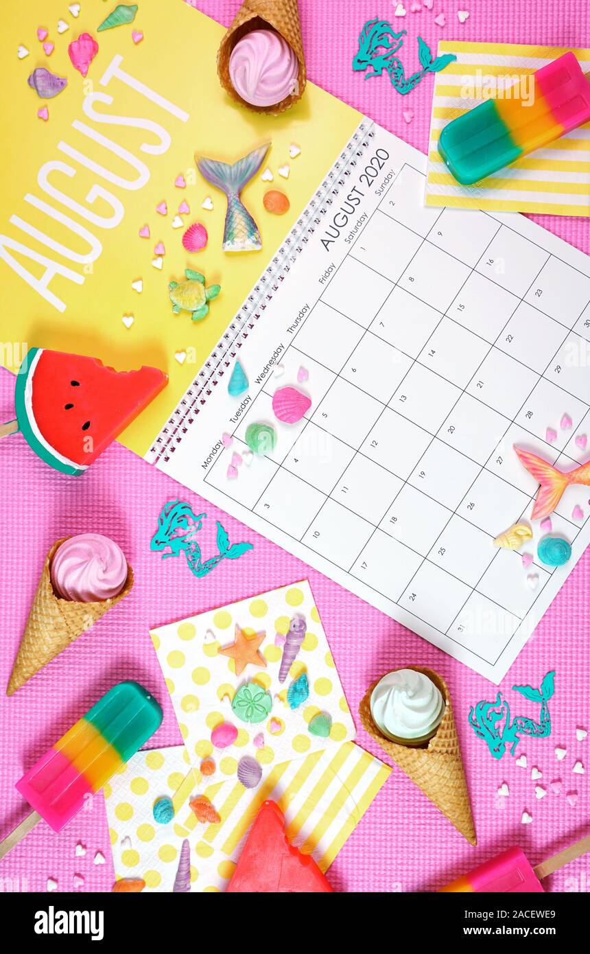 On-trend 2020 calendar page for the month of August modern flat lay ...