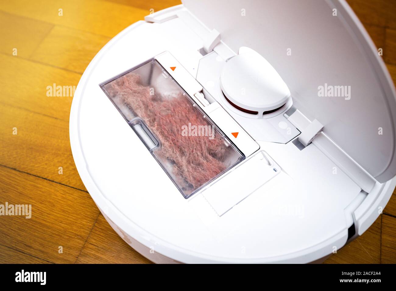 High vacuum chamber hi-res stock photography and images - Alamy