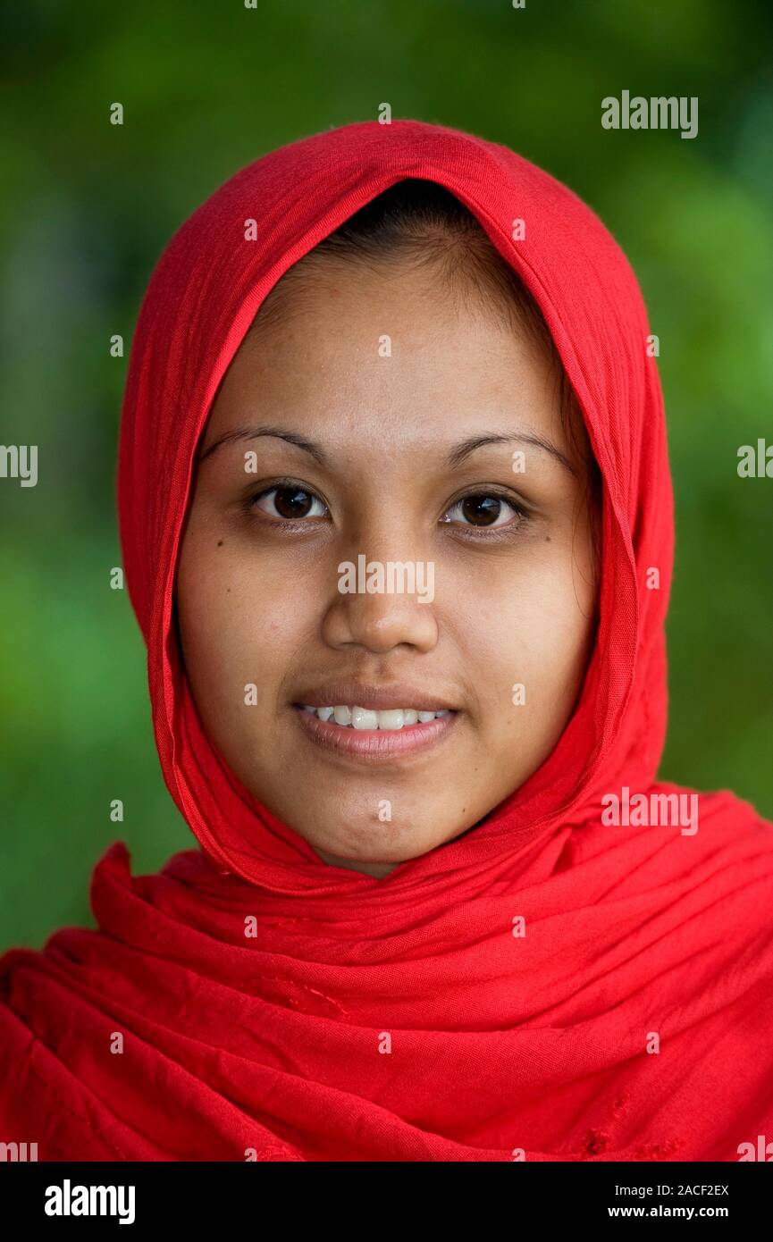 Muslim woman. Photographed in Sabah, Malaysian Borneo Stock Photo - Alamy