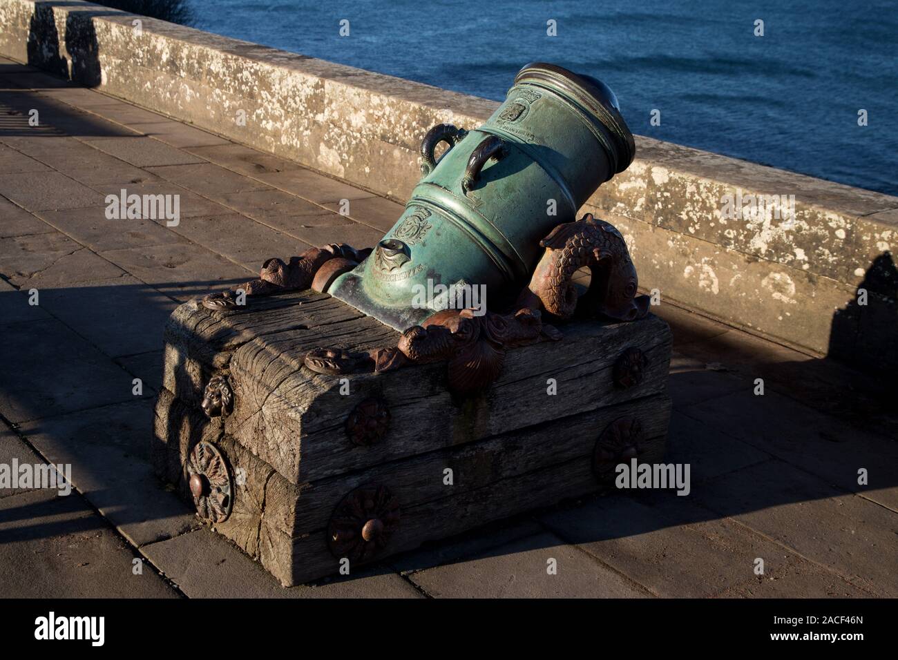 18th century military mortar at a Scottish castle Stock Photo - Alamy