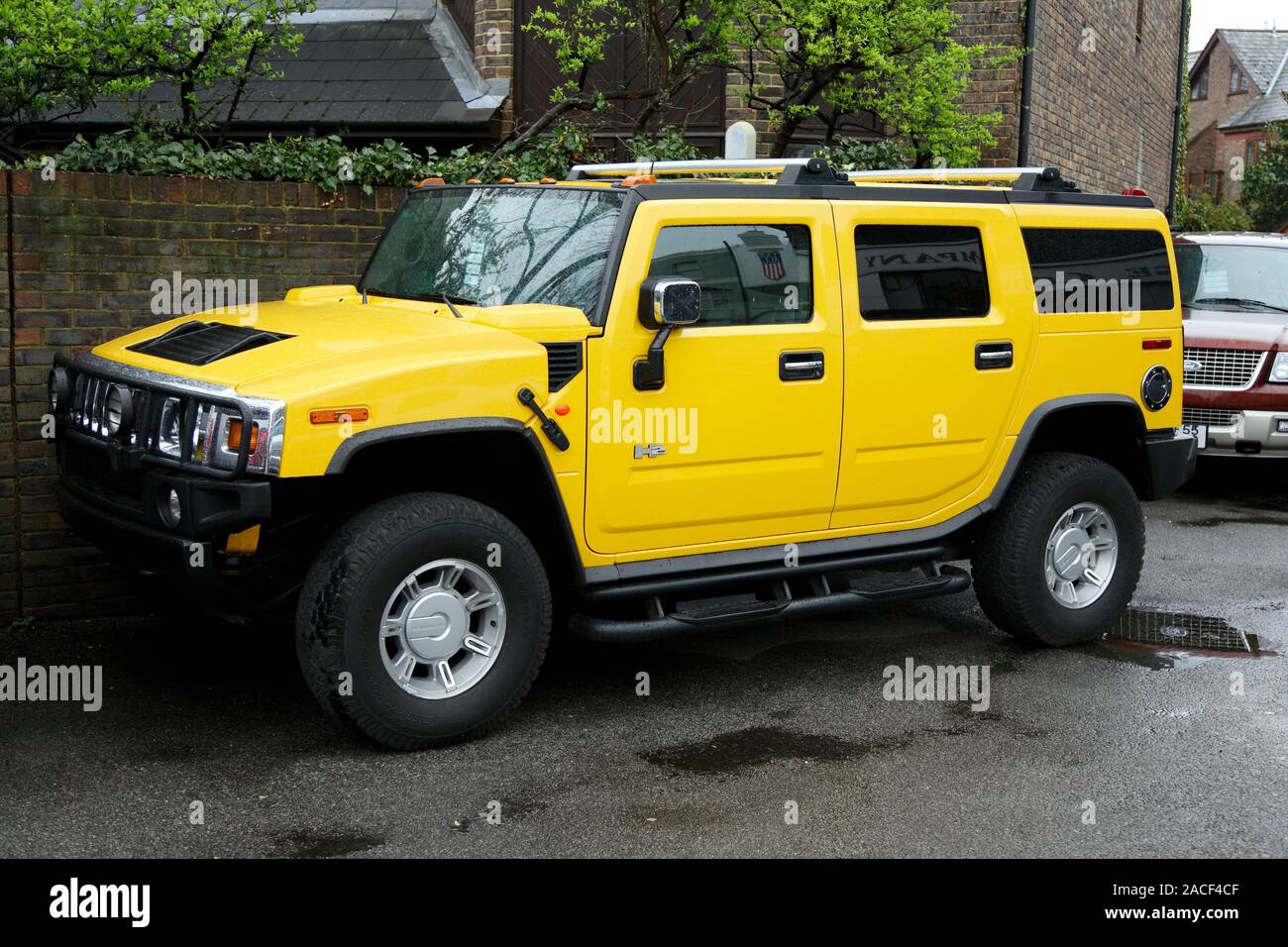 Hummer 4x4 vehicle Stock Photo - Alamy
