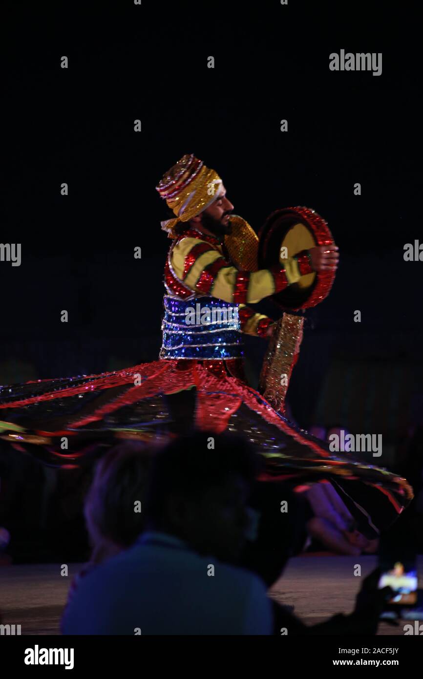 Light performance in Dubai desert, UAE Stock Photo - Alamy