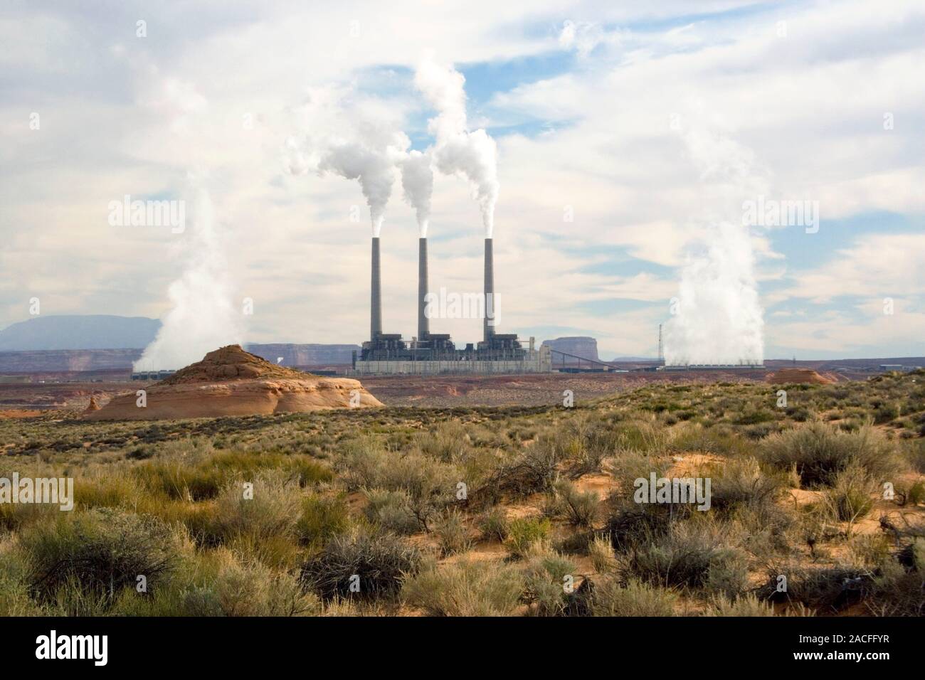 Navajo power station, Navajo Indian Reservation, Page, Arizona, USA ...