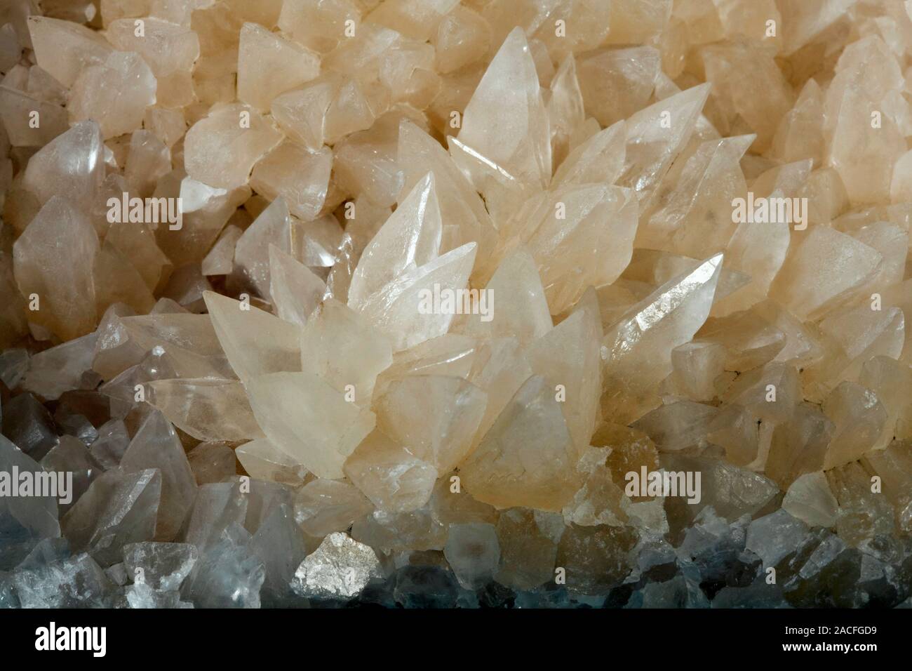 Calcite crystals. These crystals form the scalenohedric variant of the ...