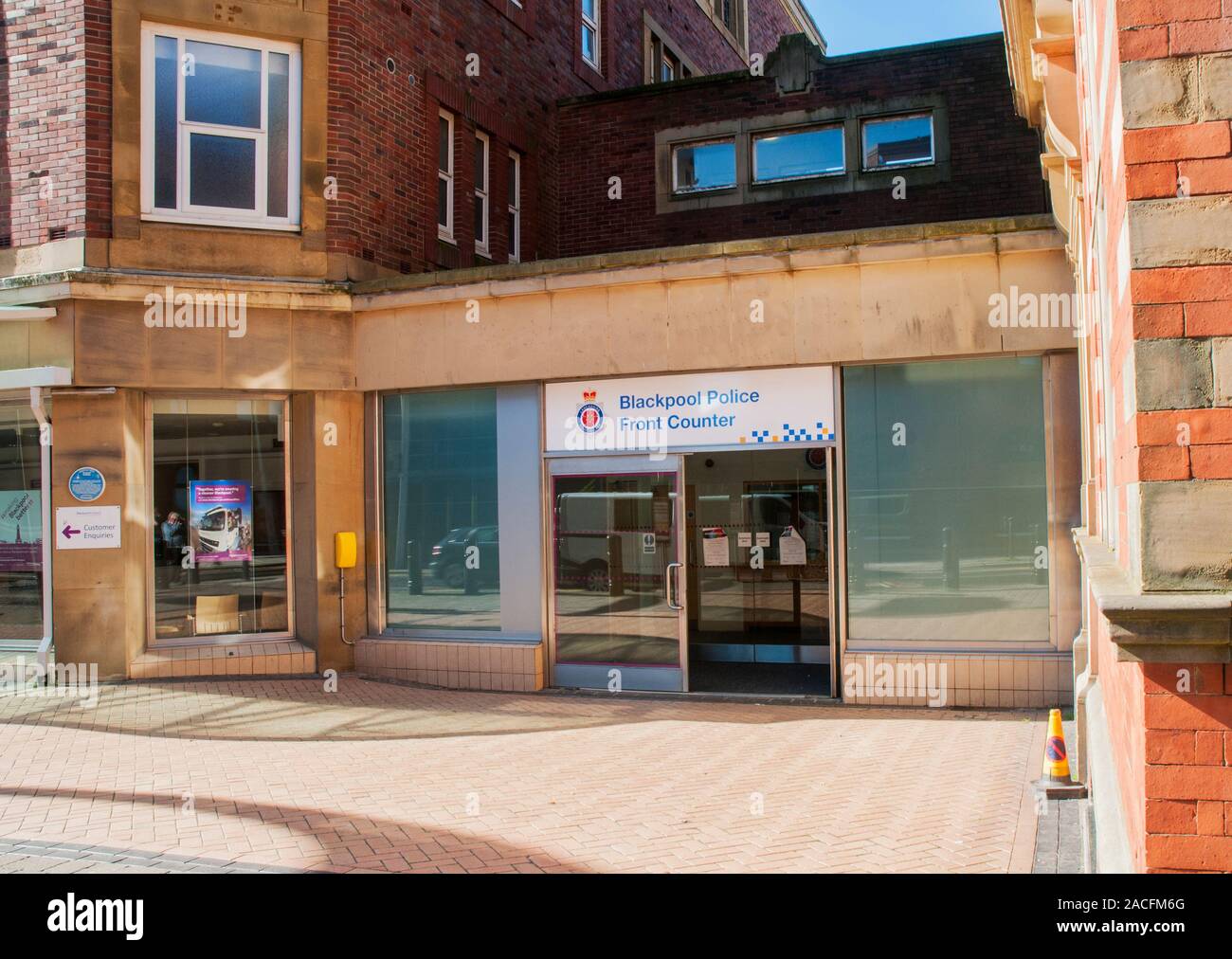 Police office desk hi-res stock photography and images - Alamy