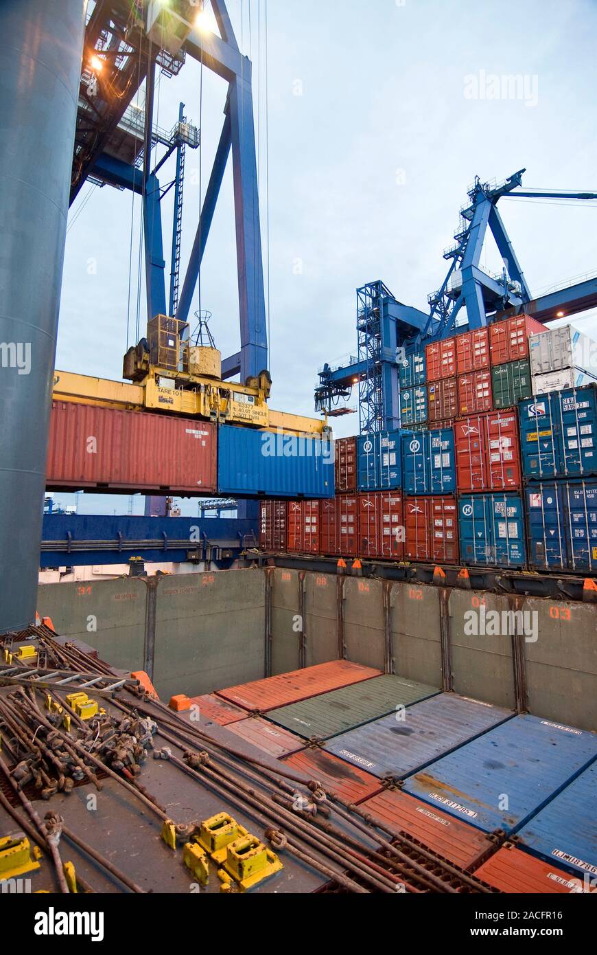 Container Moving Cranes Quality Shipping Container Moving Services In