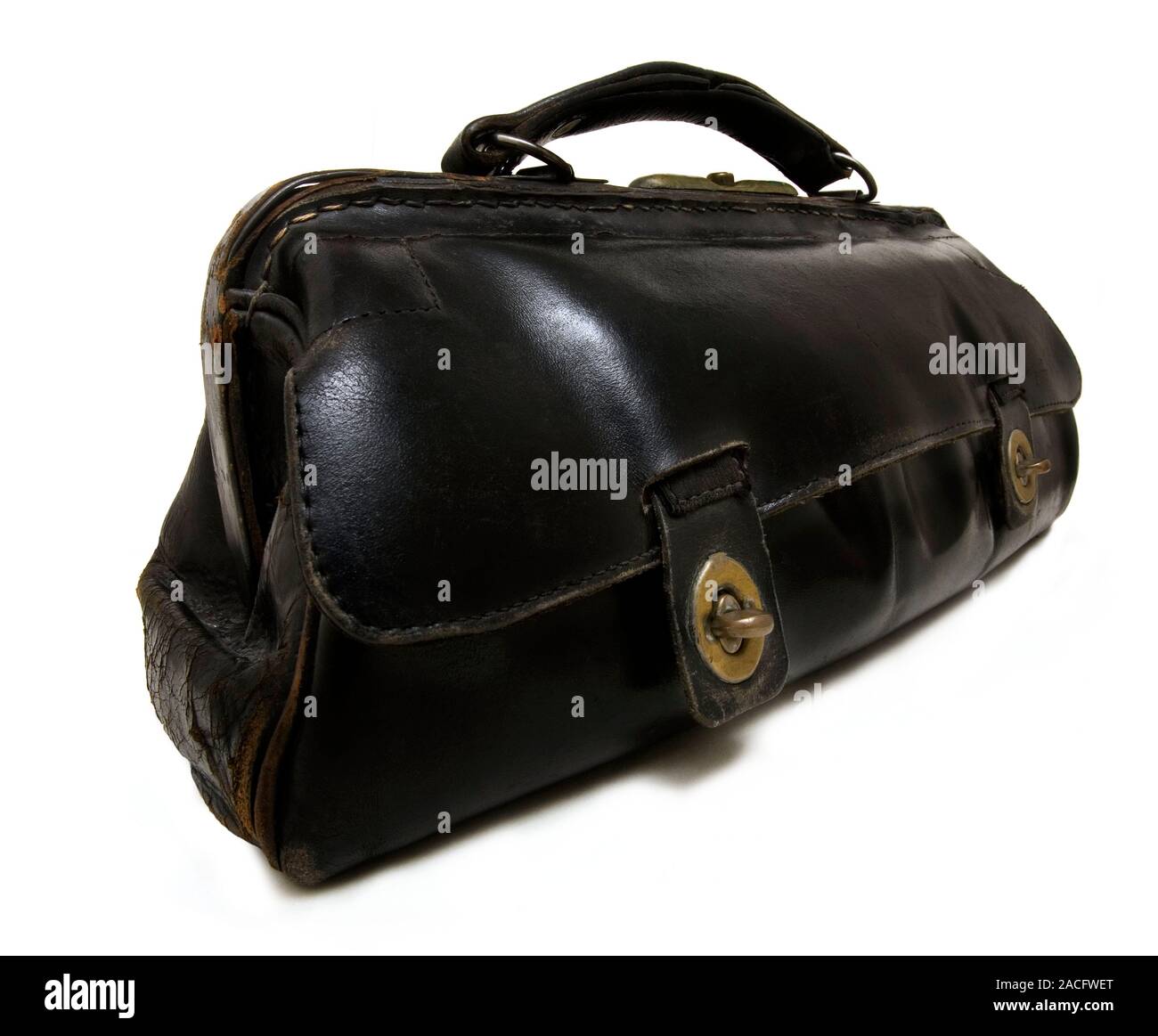 Medical bag. This bag, used by doctors and nurses in the UK to carry ...