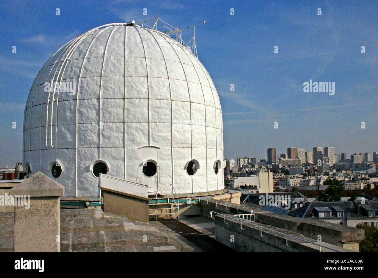 Paris Observatory, opened in the 17th century was the world's first ...