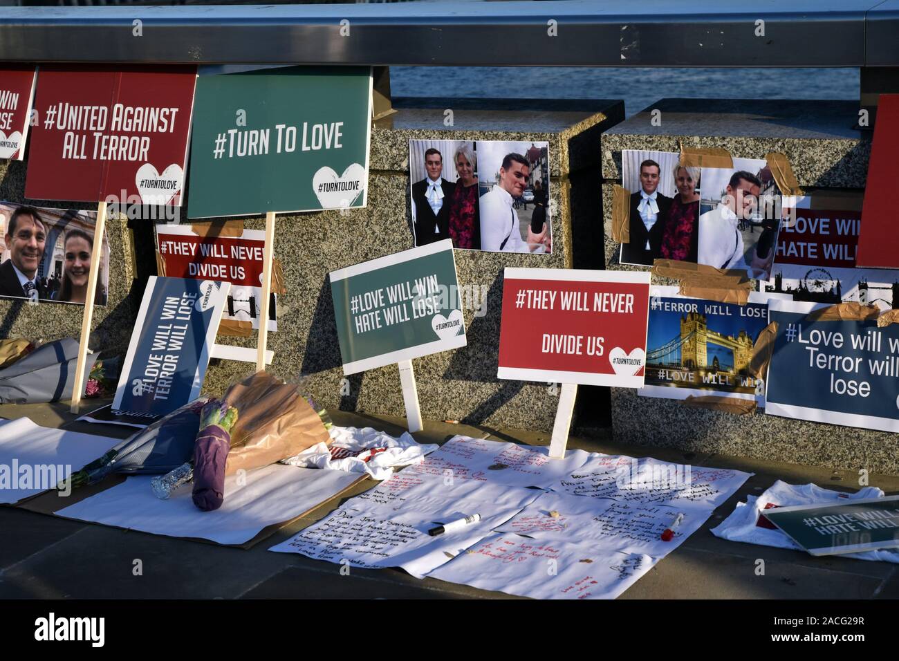 Fishmongers’ hall flowers hi-res stock photography and images - Alamy