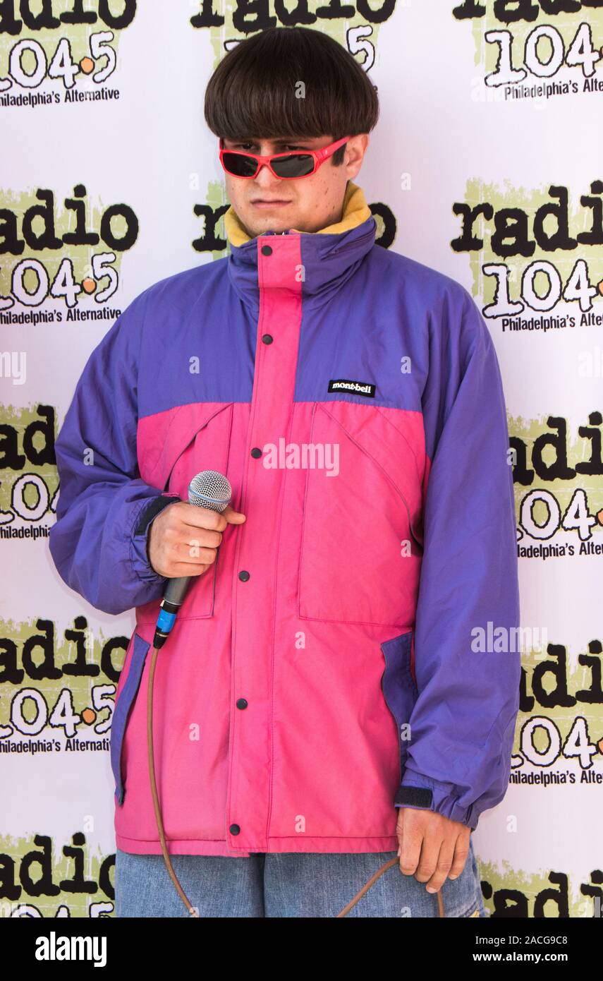 Oliver tree singer hi-res stock photography and images - Alamy