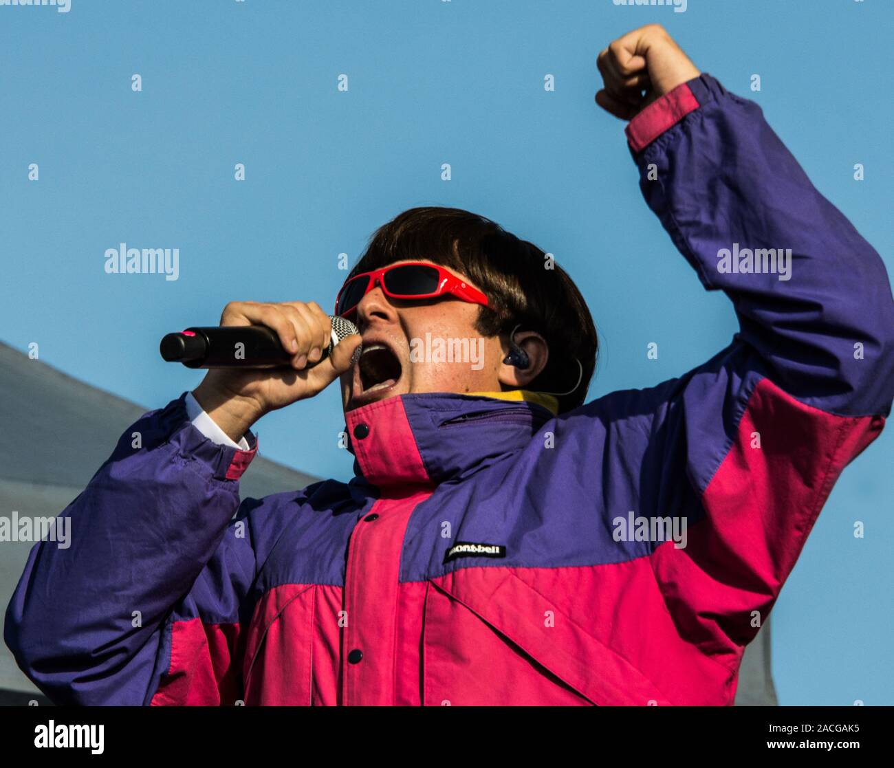 Oliver tree singer hi-res stock photography and images - Alamy
