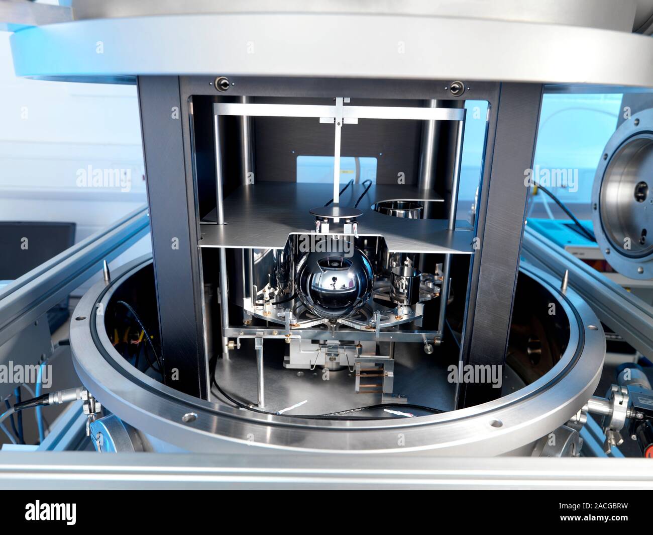 Avogadro Project silicon sphere. Silicon sphere in a measuring machine ...