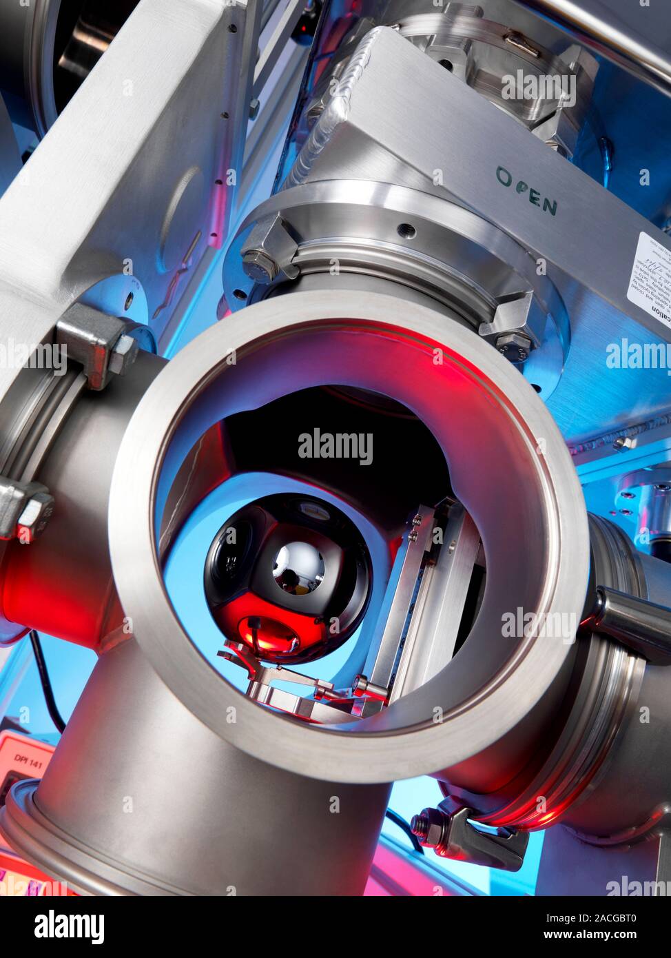 Avogadro Project silicon sphere. Silicon sphere in a measuring machine ...