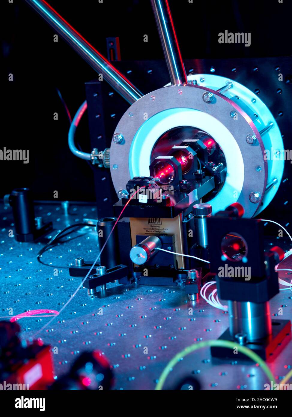 Confocal laser scanning microscope. Confocal microscopy uses ...