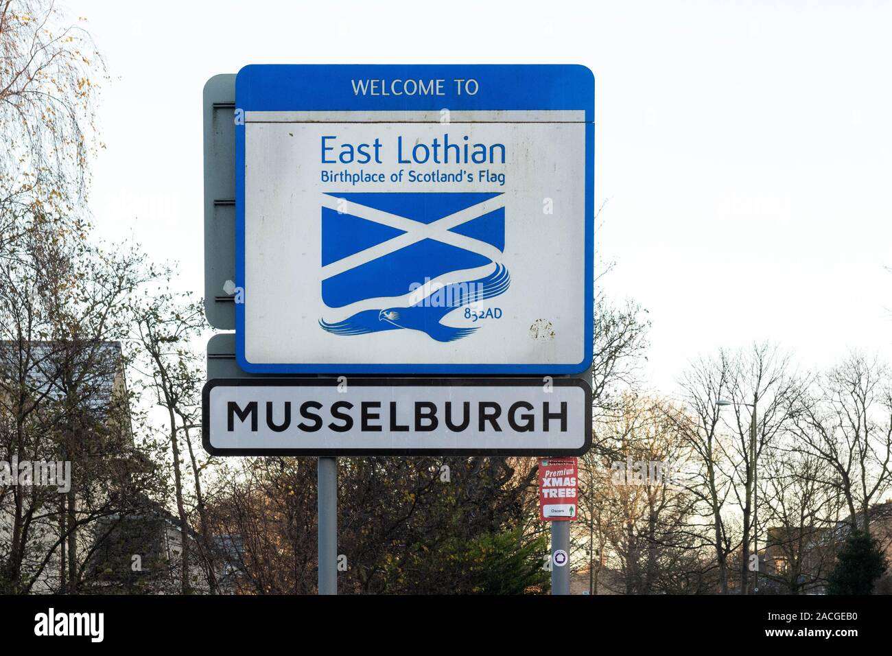 Welcome to Musselburgh, East Lothian road sign, Scotland, UK Stock ...