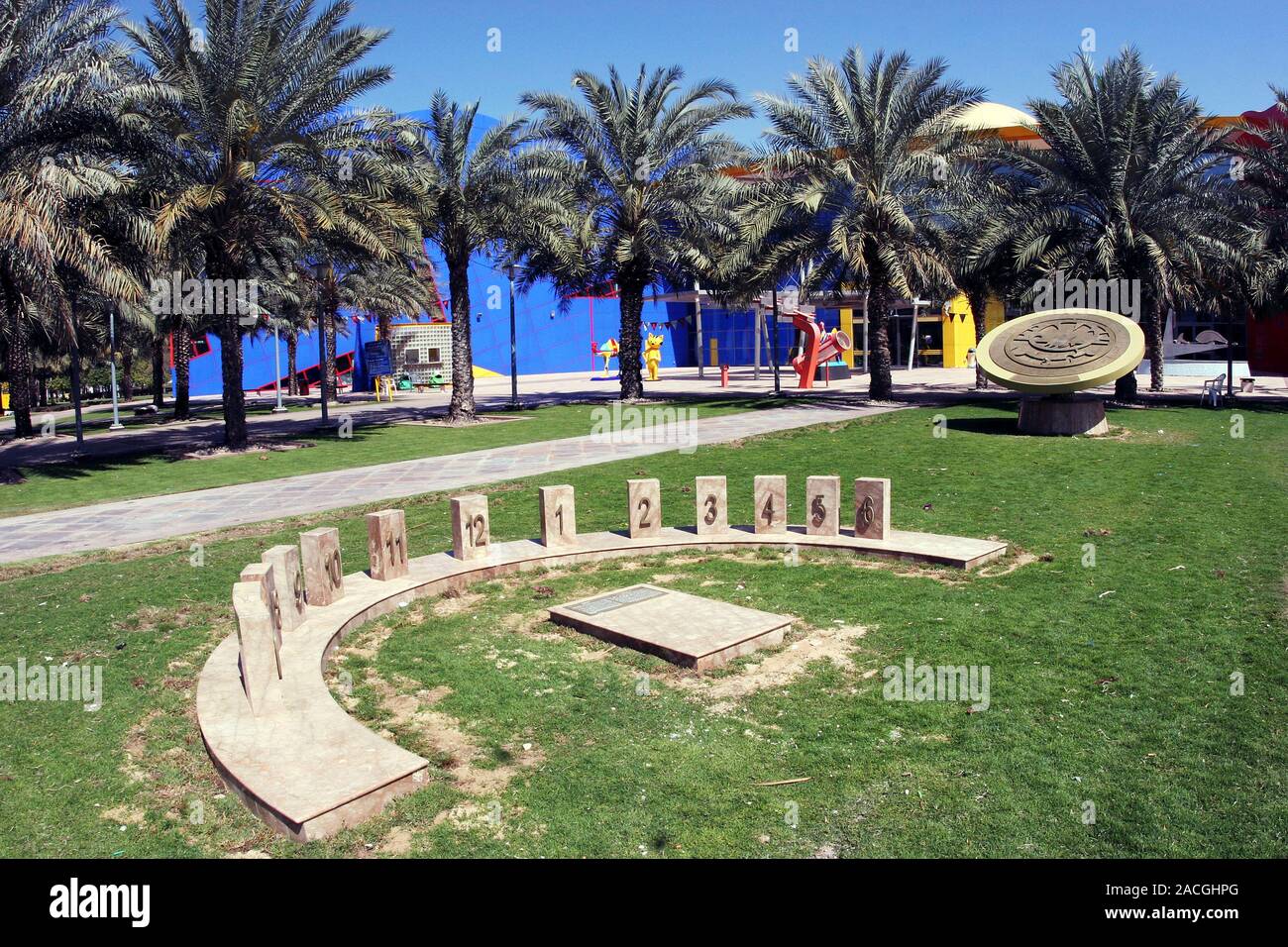 An Analemmatic Sundial and a large model of an Astrolabe in Dubai ...