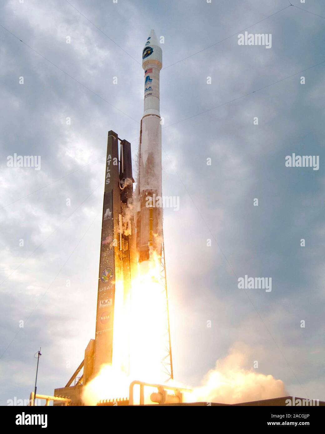 LRO and LCROSS mission launch. Atlas V/Centaur carrying NASA's Lunar ...