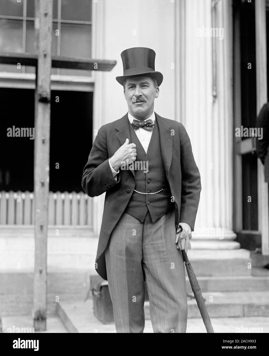 Howard Carter (1874-1939), British Egyptologist. Carter began his ...