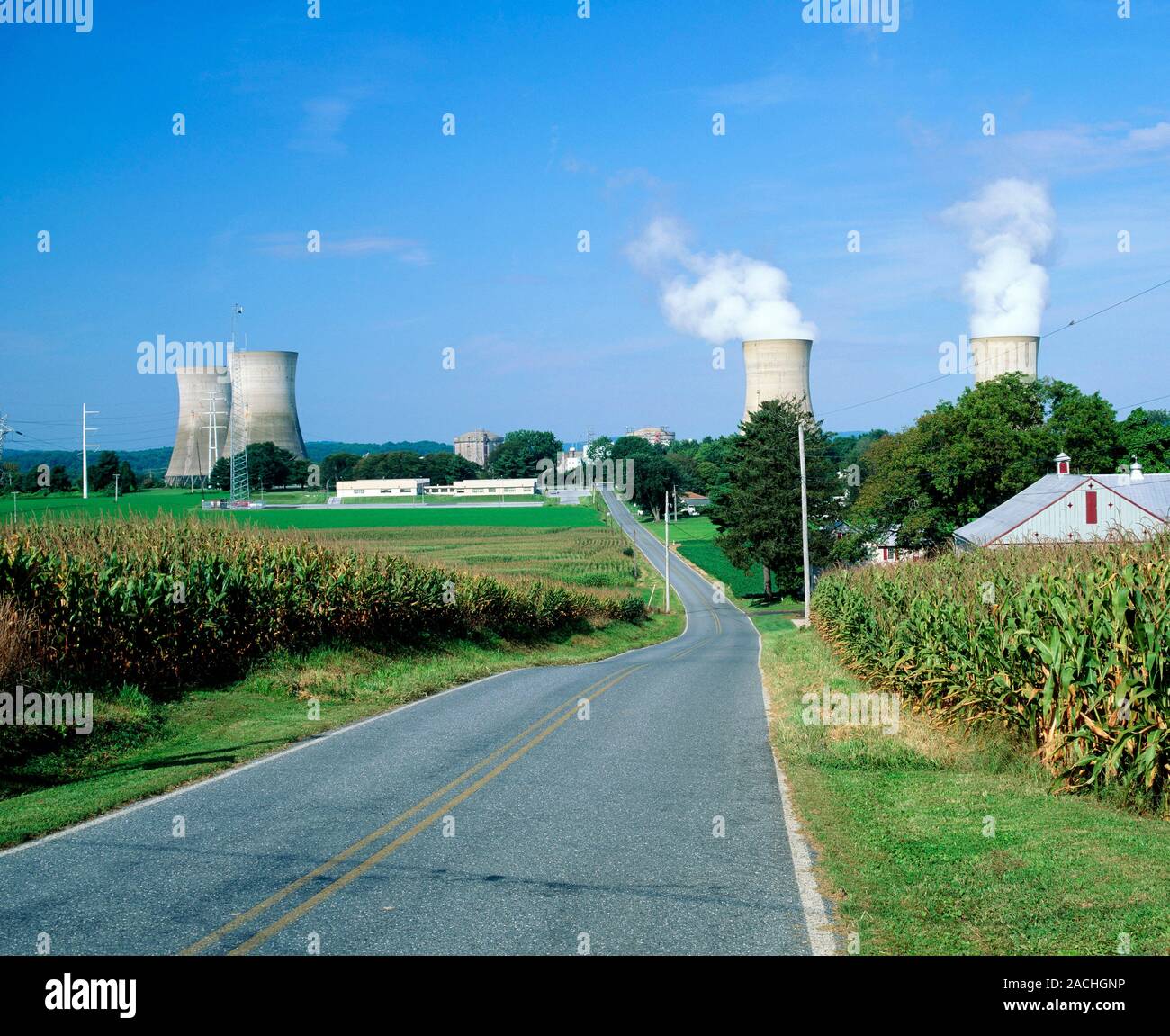 Nuclear power station. View towards Three Mile Island (TMI) Nuclear ...