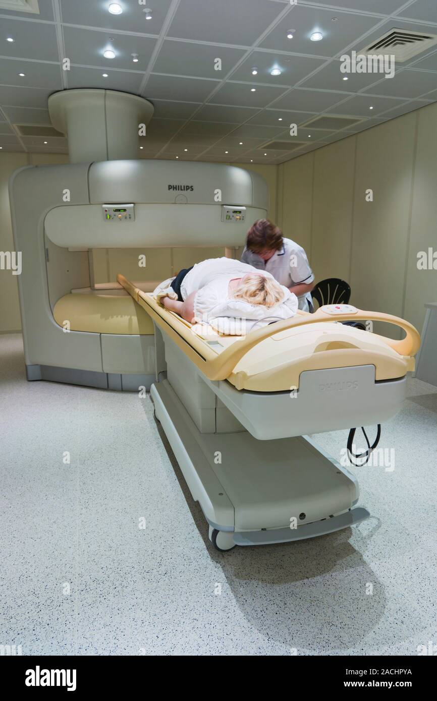 Open MRI, high field superconductive 1.0 Testa wide open MRI scanner. 3 ...