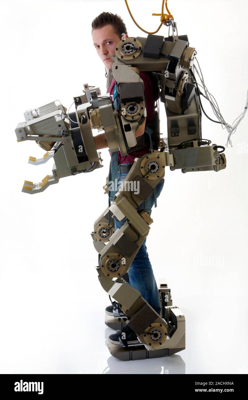 Body Extender robotic device being used by one of its designers. This ...