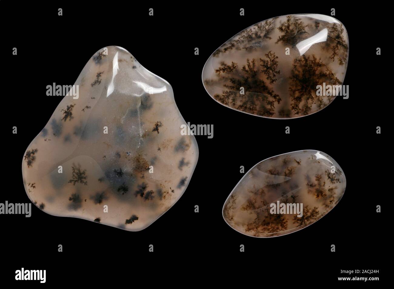 Sweetwater agates. These are continental sedimentary agates. Agate is ...