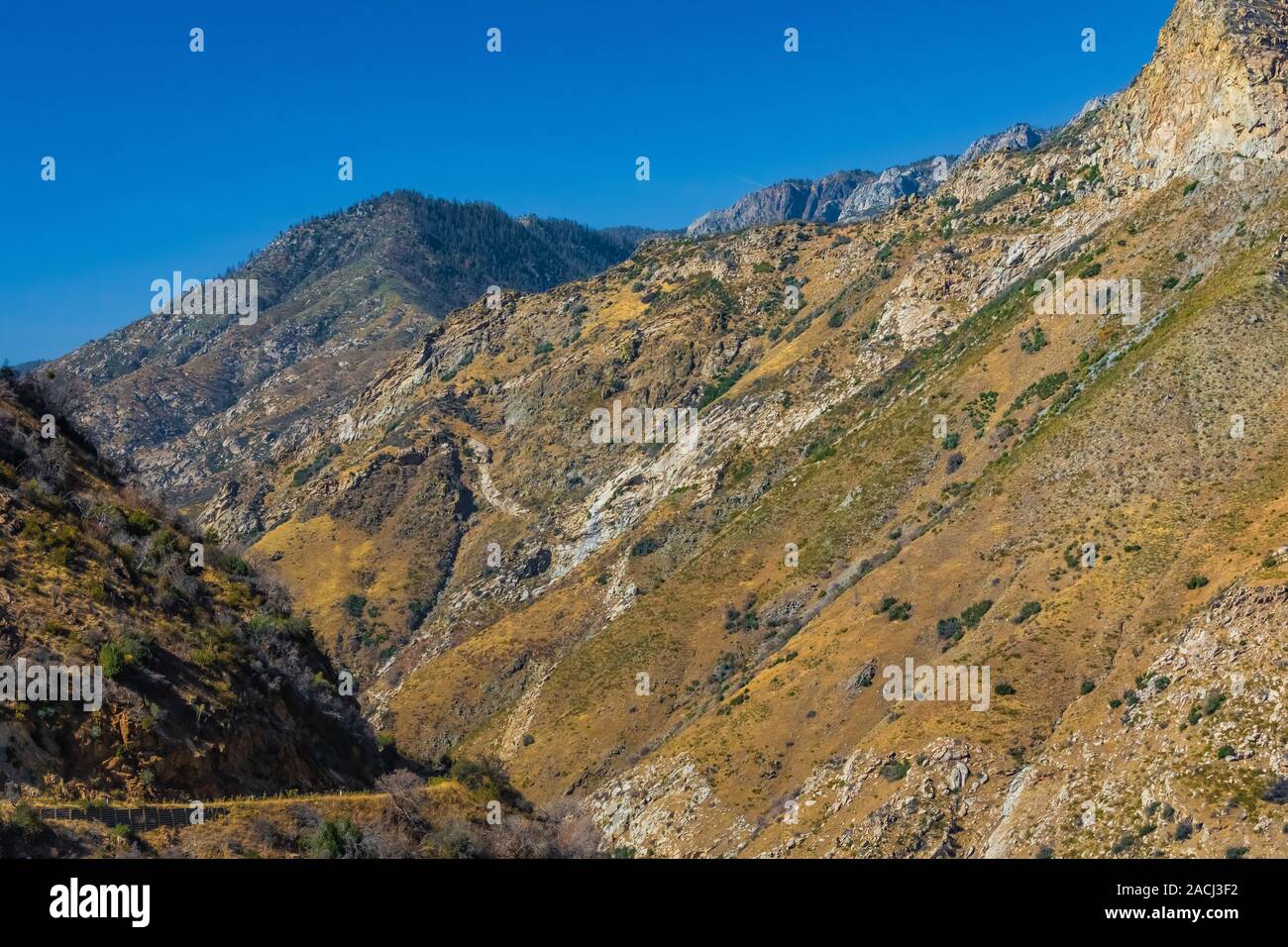 Views Along The Kings Canyon Scenic Byway Sr 180 Through Giant