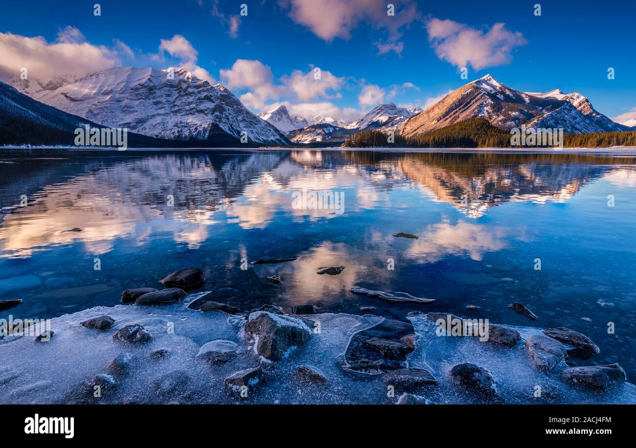 Upper Kananaskis Lake, Kananaskis, Alberta, Canada Stock Photo - Alamy